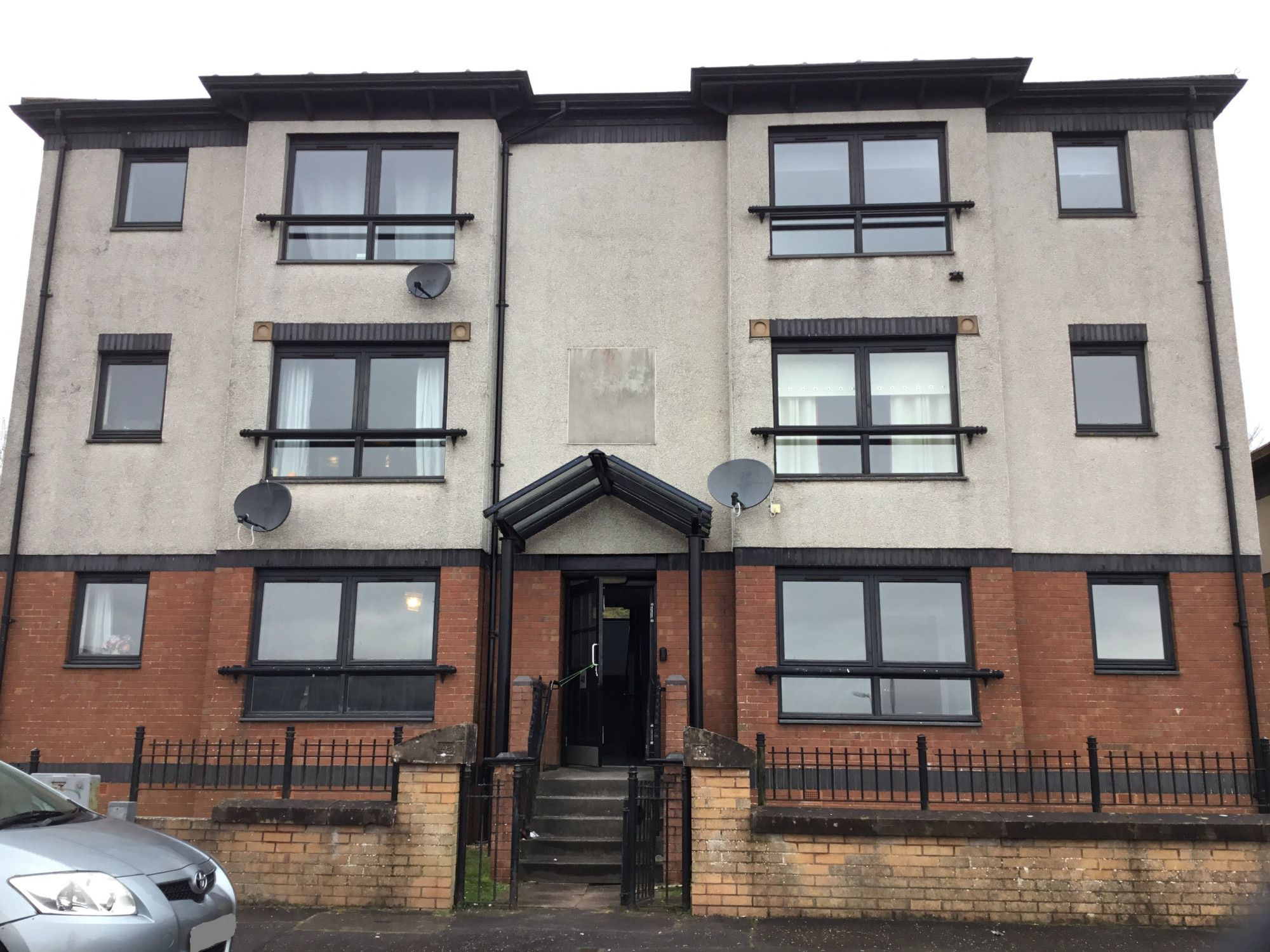 1 bedroom ground floor tenement flat in Bow Farm, Inverclyde - These Homes