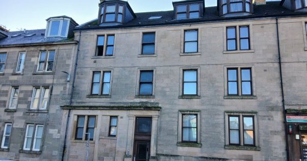 1 bedroom 3rd floor tenement flat without lift in Greenock West ...